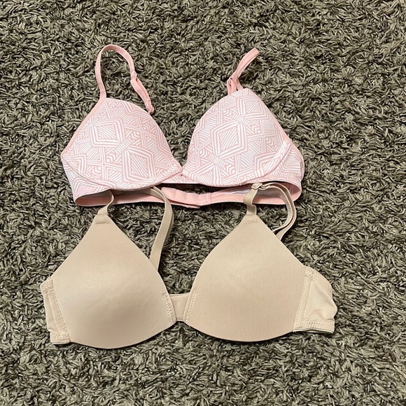 Hanes | Accessories | Hanes Bras | Poshmark